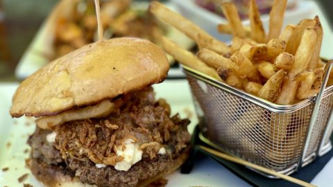 Best Burgers from Around the World - Travellers Fare